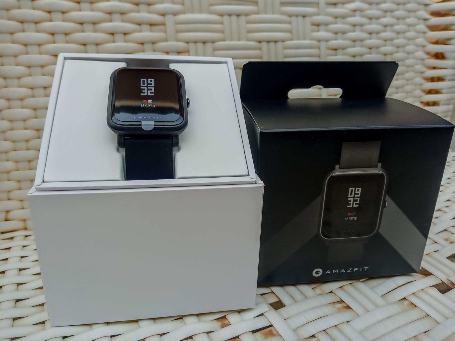 Amazfit Bip review: A budget fitness smartwatch with a retro feel ...